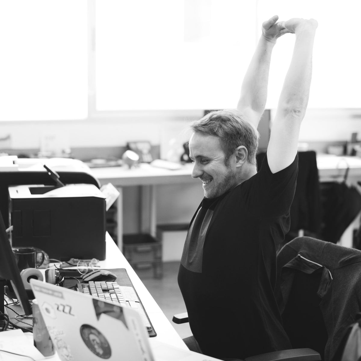 Exercising at Work: How to Sneak in Simple Office Exercises – WeightWise